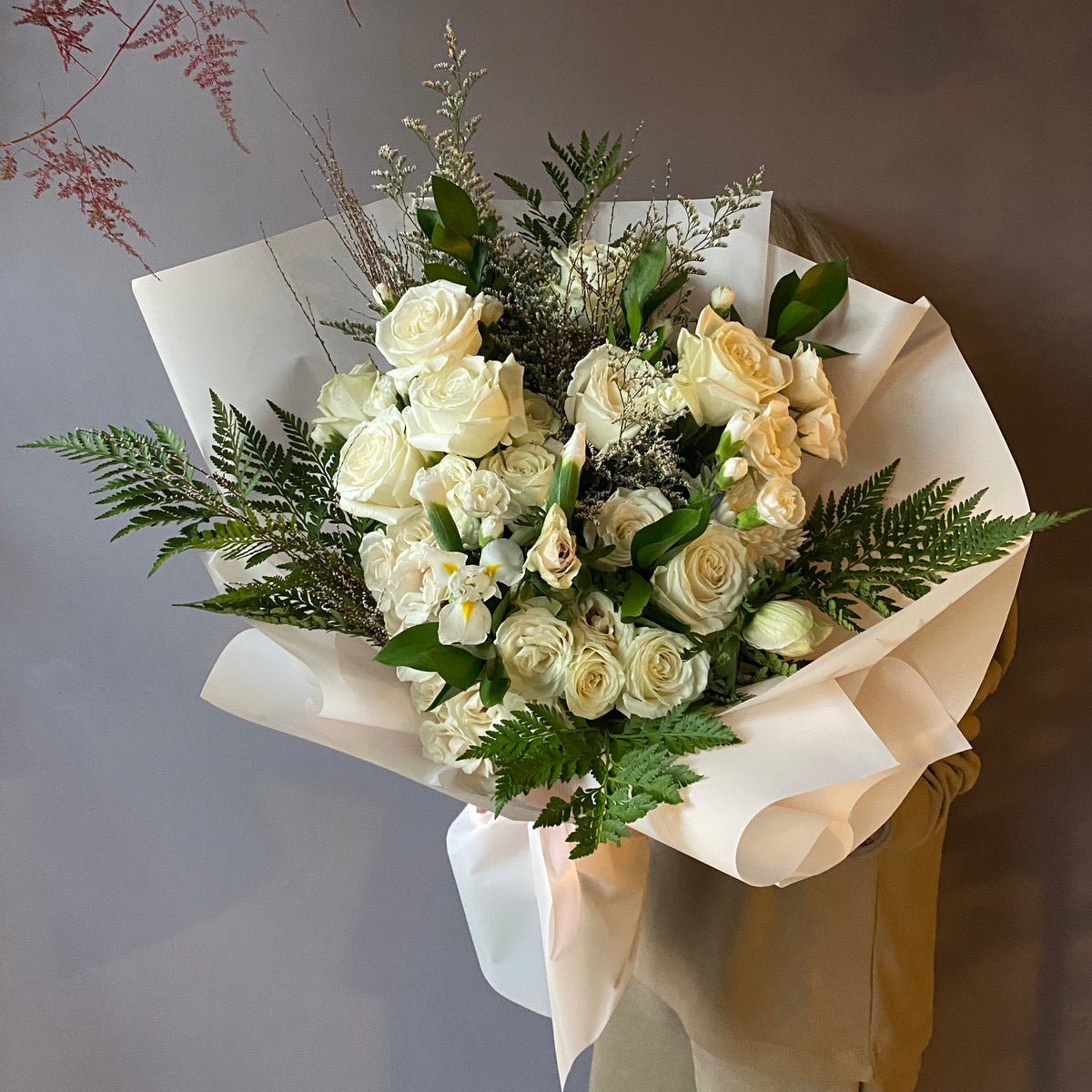 Ramo XL con 20 rosas blancas – Florissimo
